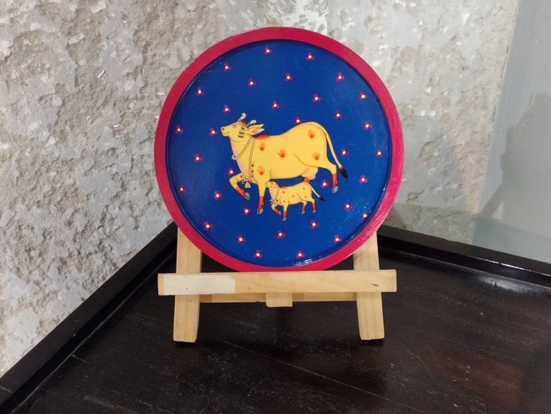 Hand Painted Decorative plate Beautiful Handpainted cow on | Etsy