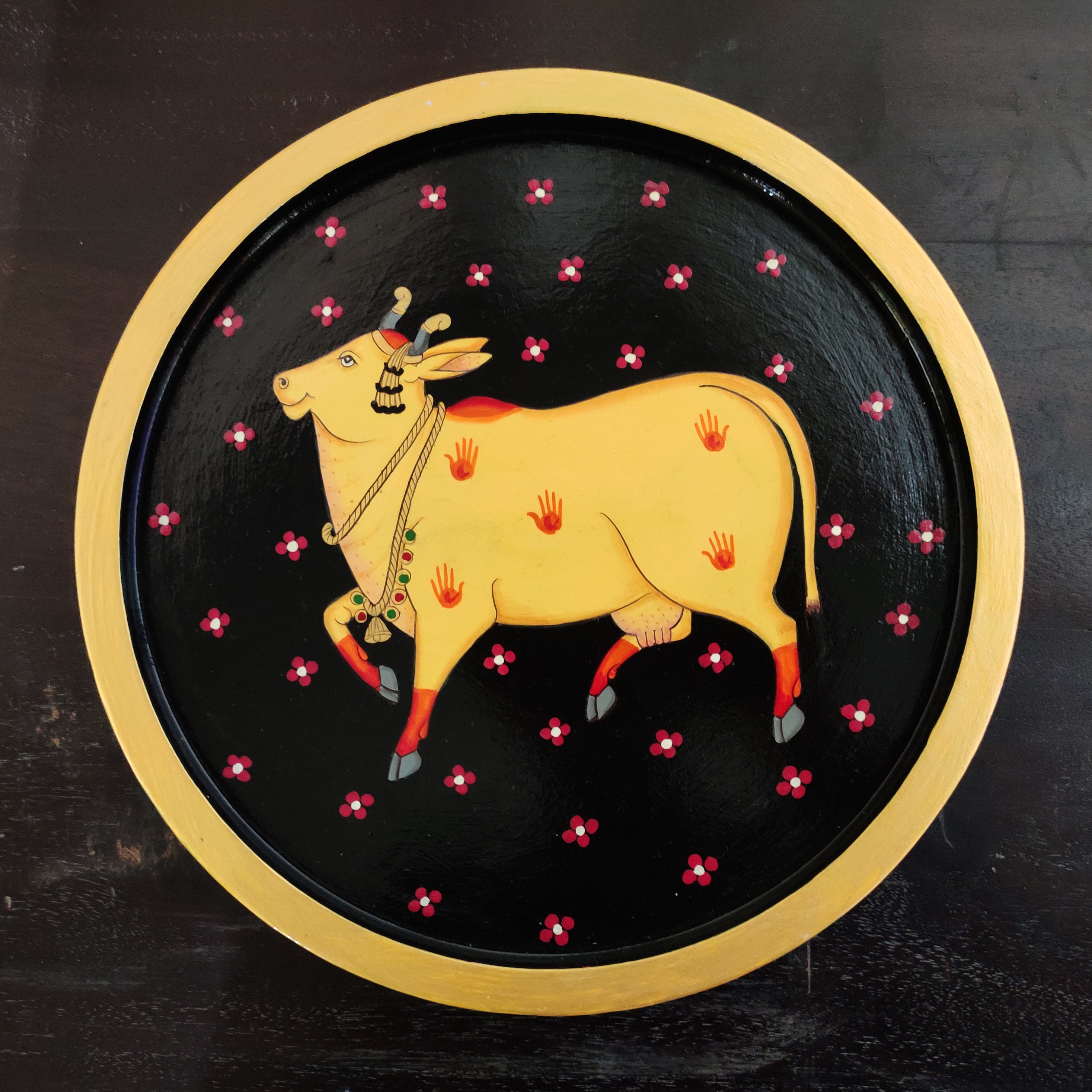 Hand Painted Decorative plate Beautiful Handpainted cow on | Etsy