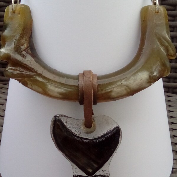 Bone Horn Necklace - Etsy