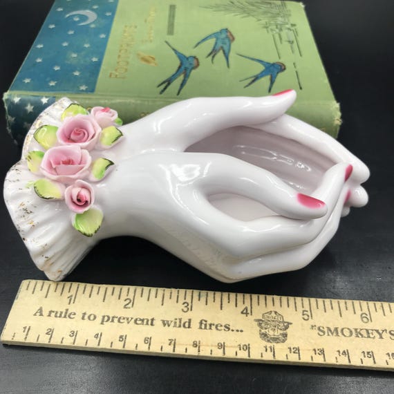 1950s LEFTON Porcelain Cupped Figural Hands Dish with… - Gem