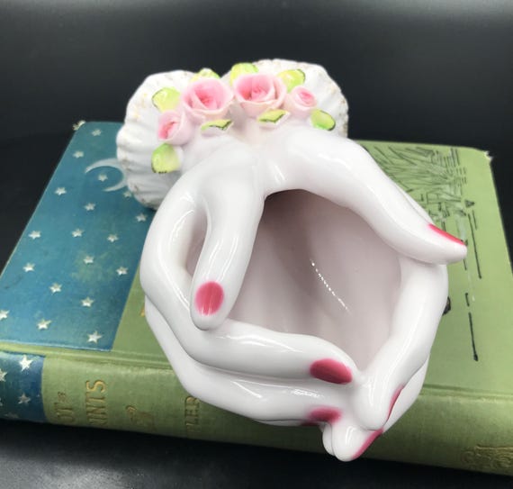 1950s LEFTON Porcelain Cupped Figural Hands Dish with… - Gem