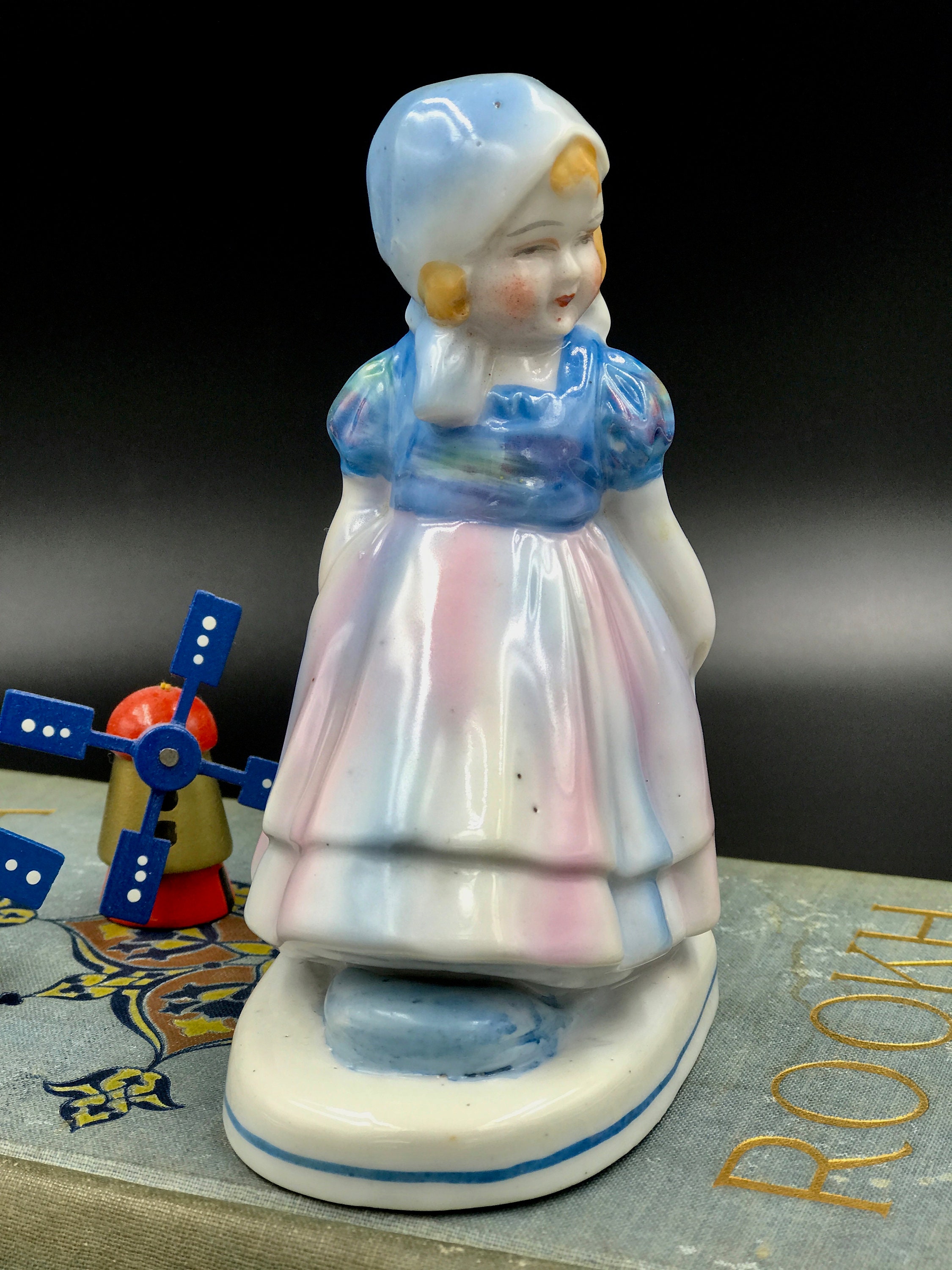 Art & Collectibles Dutch Girl Figurine Vtg Dutch Vintage Girl Pushing ...