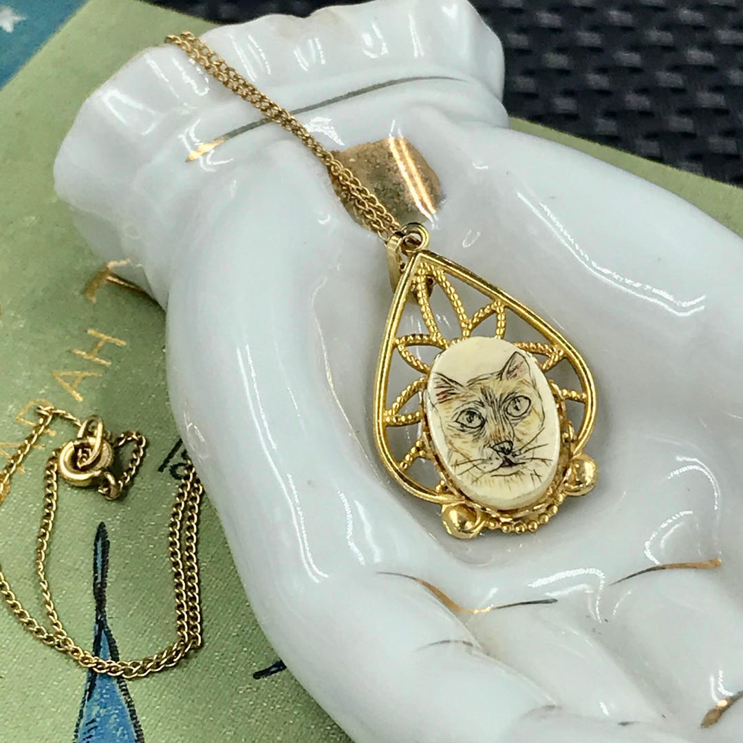 Vintage Etched Cat Scrimshaw Pendant Necklace, 1/20 12K Gold Chain - Etsy