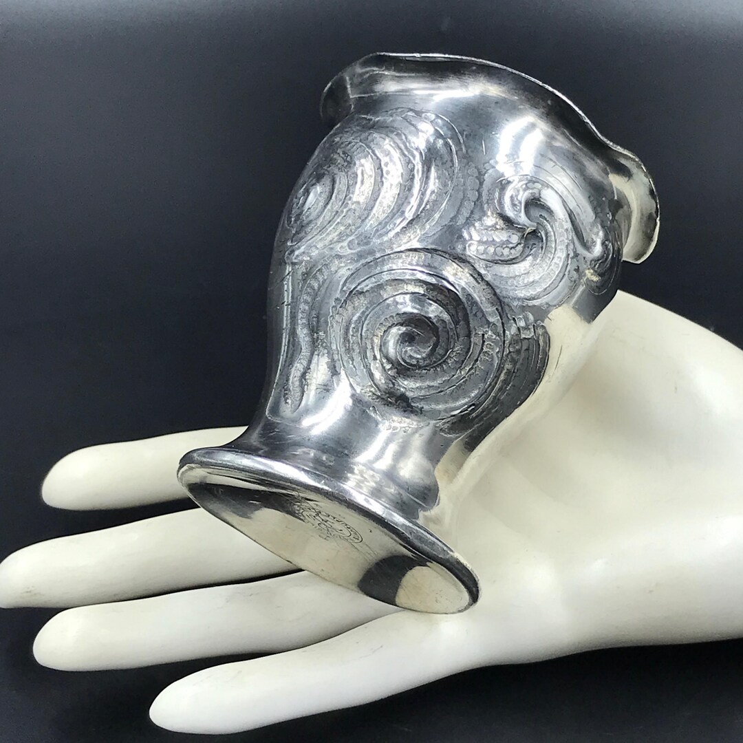 Art Nouveau Repoussé Swirl Vase: Victor Silver Co. Quadruple Plate - Etsy
