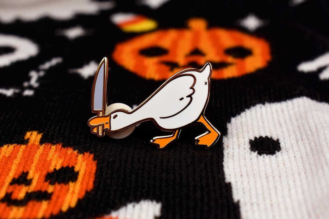 Murderous Goose Enamel Pin | 1.5" Wide | Silly Goose Pin - Etsy