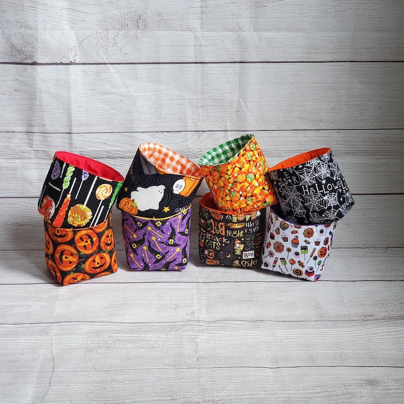 MINI Halloween Basket Bag Bin Party Favor Hostess Gift | Etsy