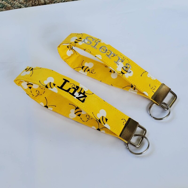 Bee Key Chain - Etsy