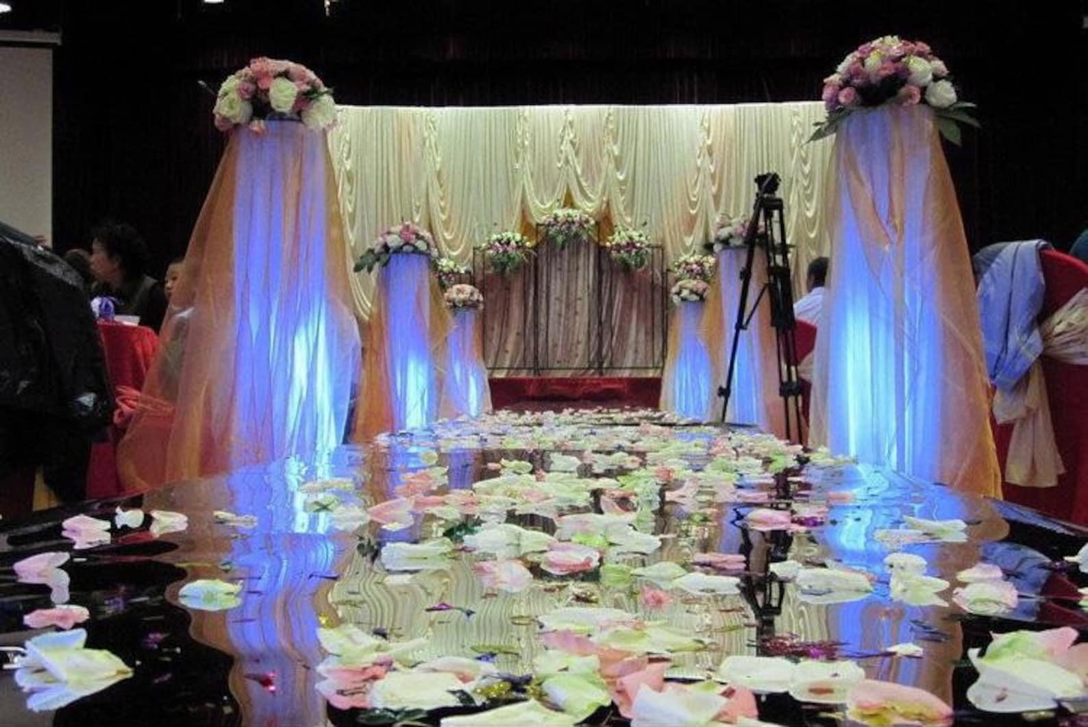 Personalised Mirrored Reflection Aisle Runner Engagement - Etsy