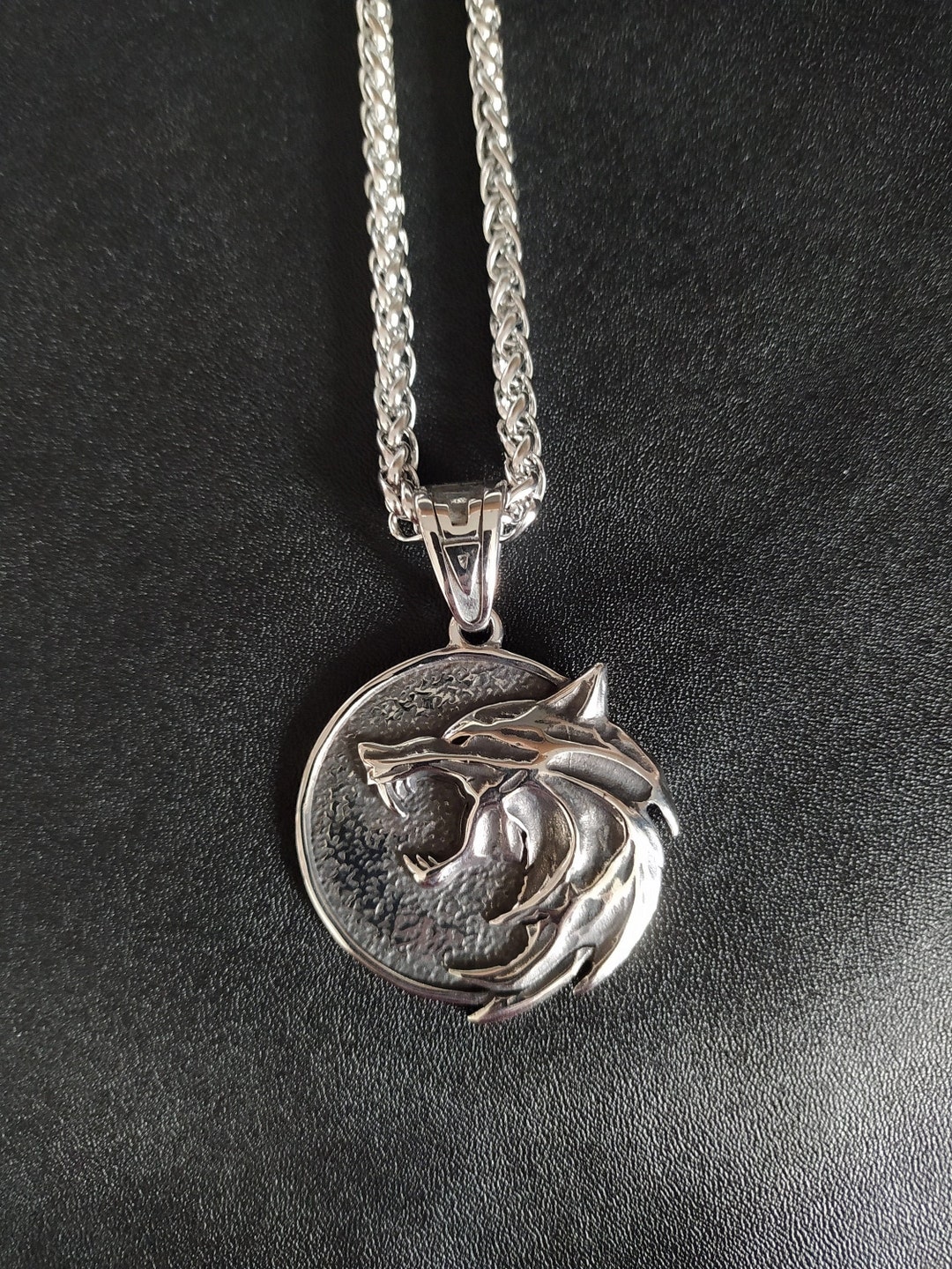 The Witcher Netflix Medallion Wolf Pendant Zireael Yennefer - Etsy ...