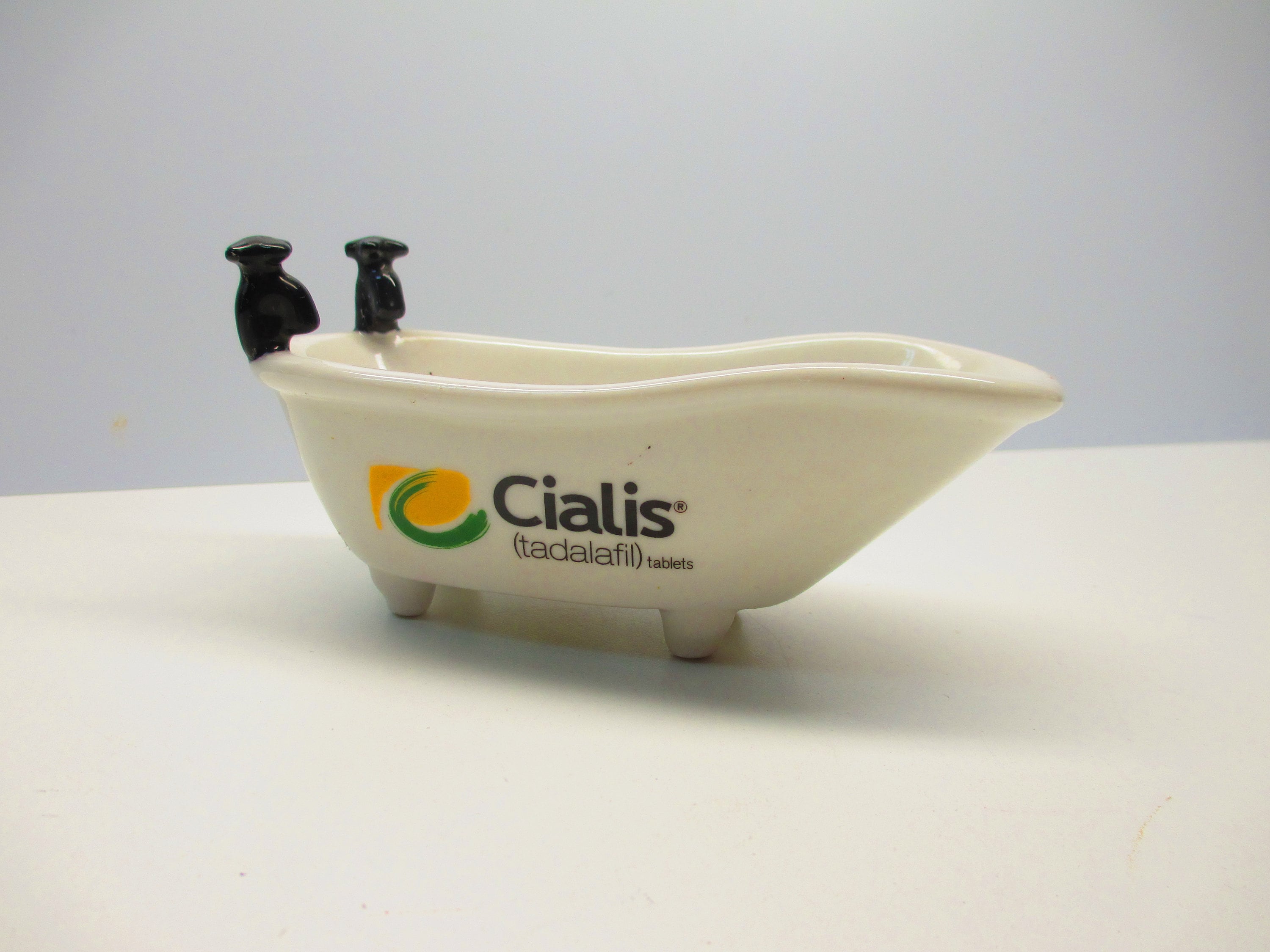 Cialis Logo Bathtub