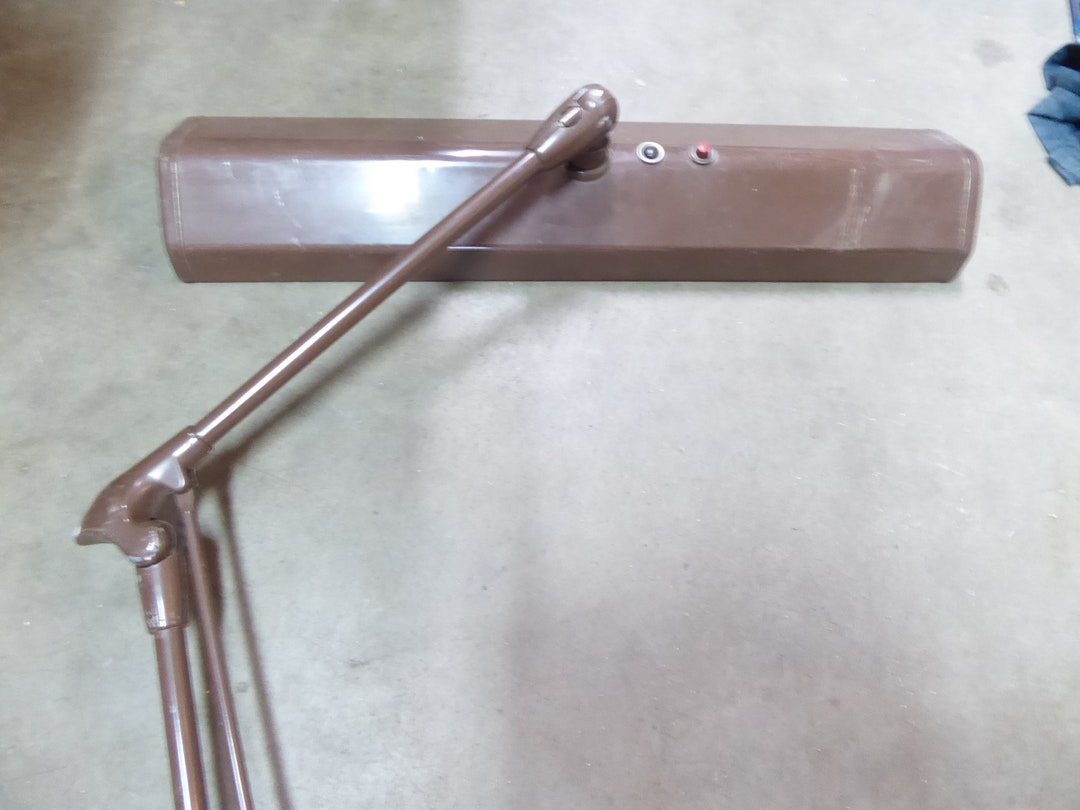 Dazor Floating Fixture Metal Drafting Desk Light Lamp Industrial P-2124 ...