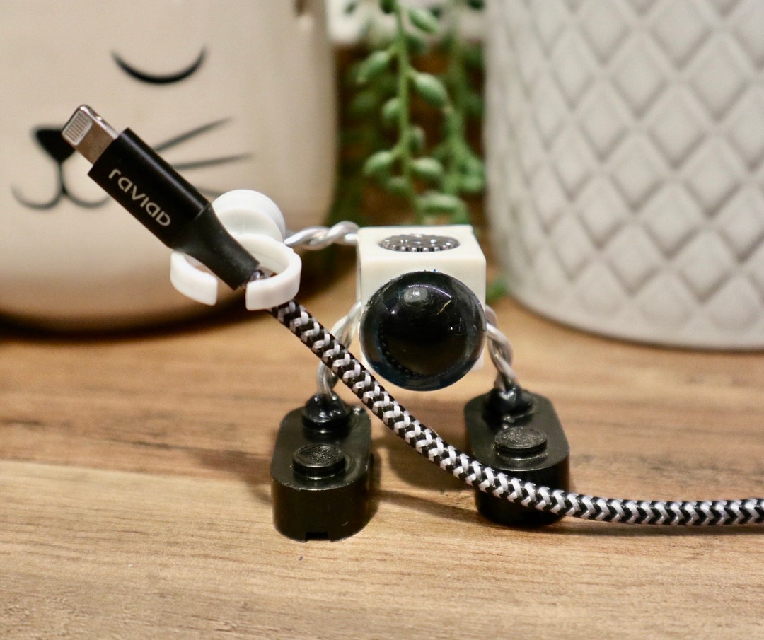 Computer Geek Robot Sculpture - A Perfect Gift for Nerds and Sci-fi ...