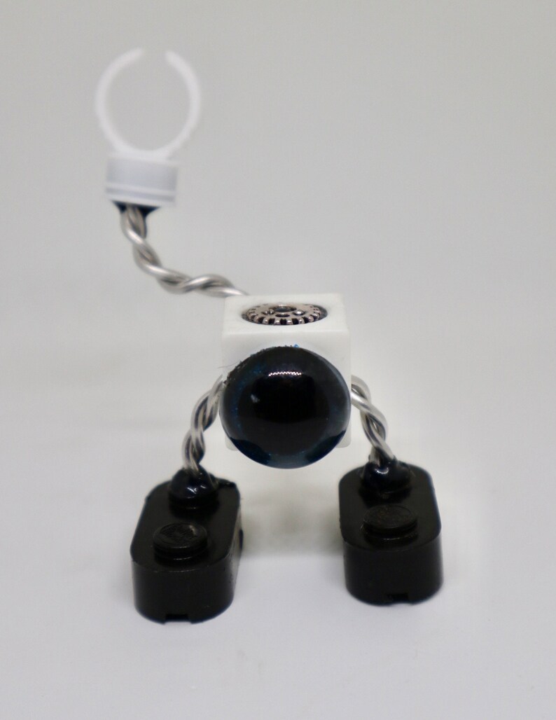 Computer Geek Robot Sculpture - A Perfect Gift for Nerds and Sci-fi ...
