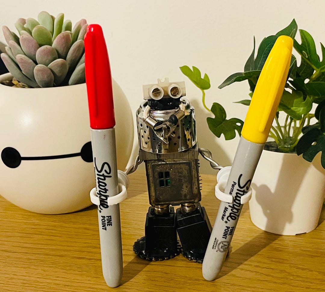 Computer Geek Robot Sculpture - A Perfect Gift for Nerds and Sci-fi ...