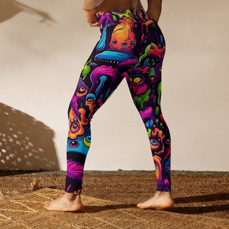 Abstract Alien Leggings / Sci-fi Style Pants Alien Yoga - Etsy