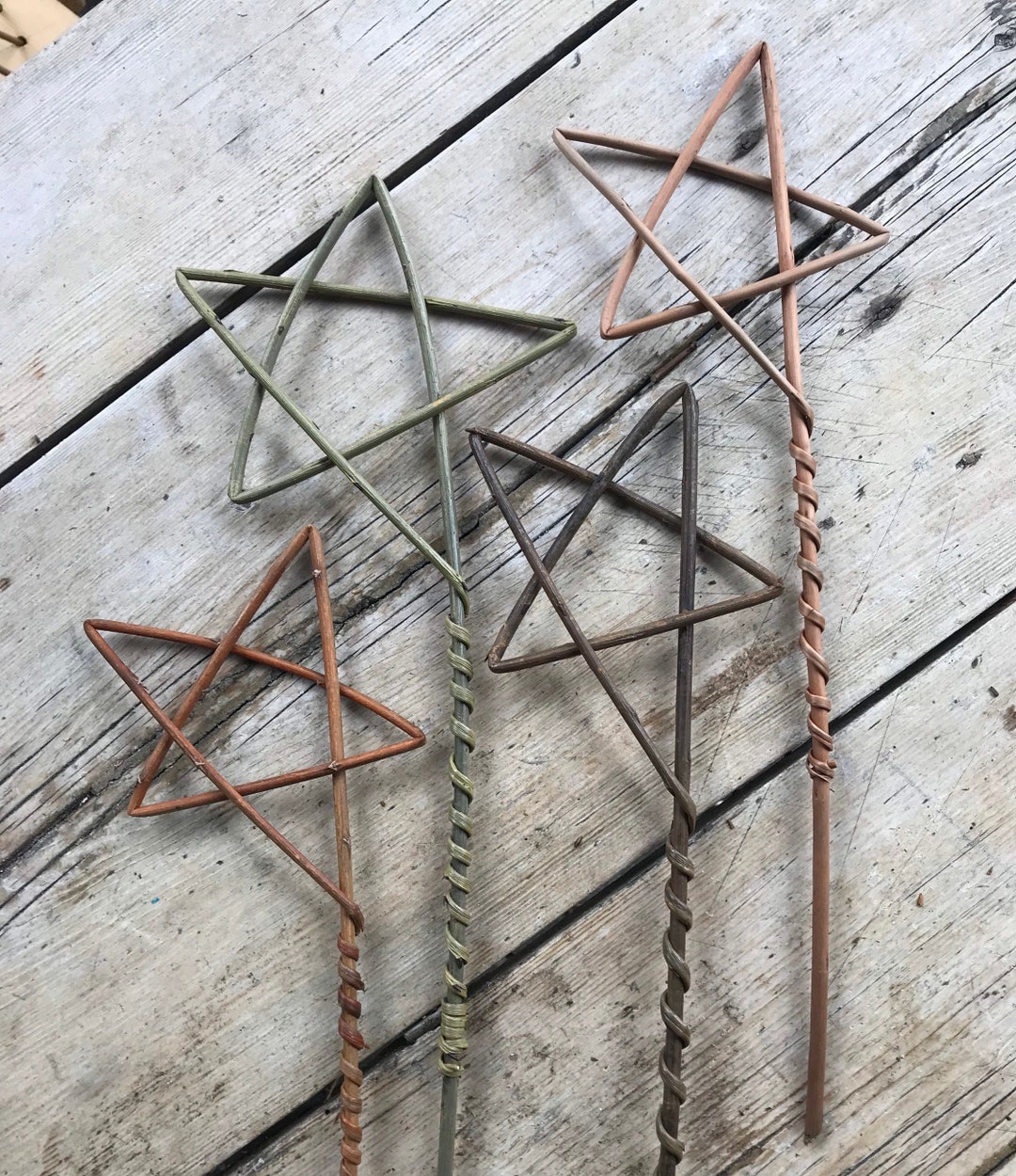 20 Magic Star Wands Handcrafted With a Variety of Willow 30cm to 34cm ...