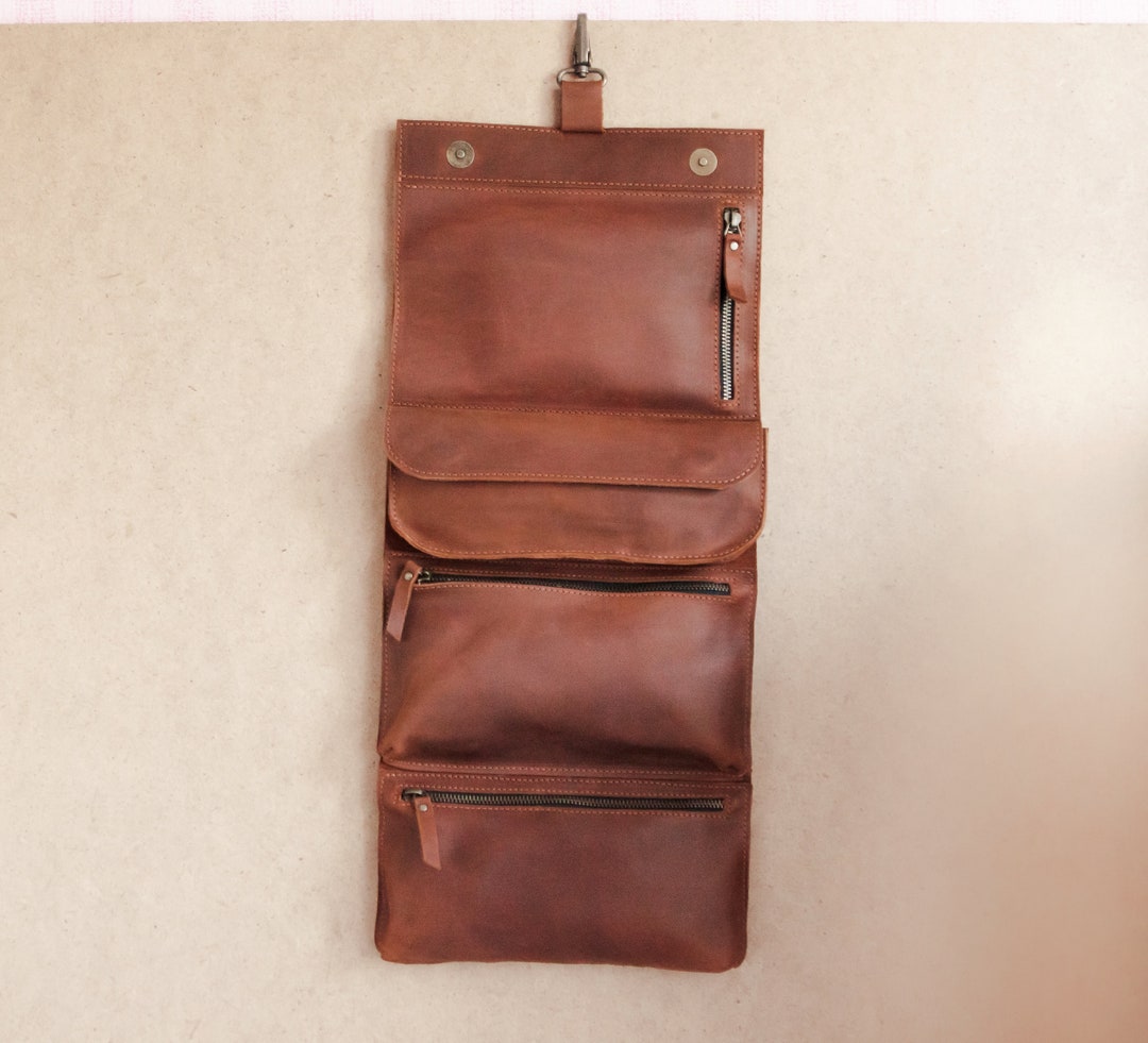 Leather Hanging Dopp Kit, Leather Hanging Toiletry Bag, Travel Toiletry ...