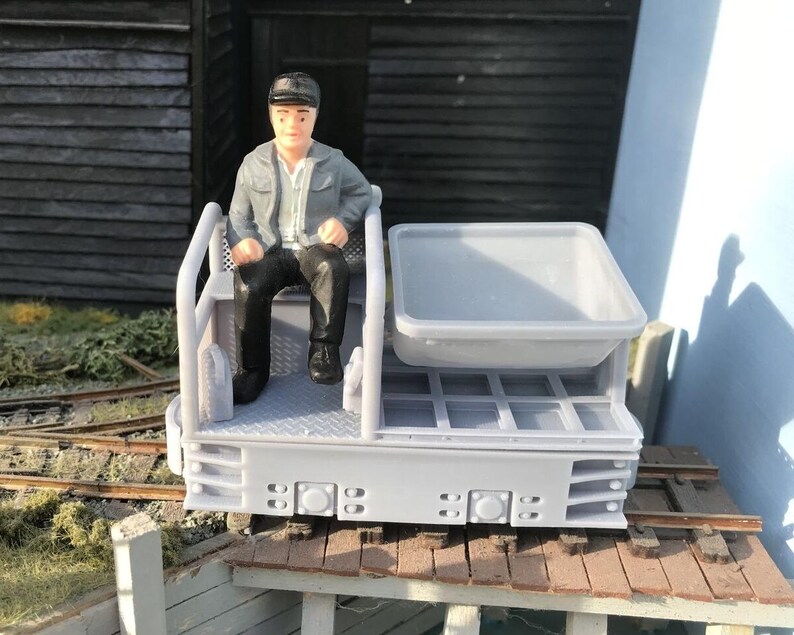 GN15 - Diesel Tipper Kit NEW - G-scale on 00 Track Uses a Tenshodo Spud ...