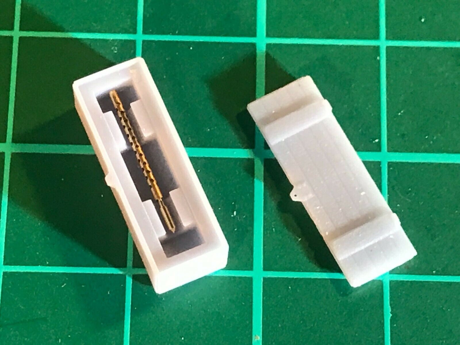 OO9 Type 42 Wickham Armoured Train Vietnam Era for a KATO 109 Chassis ...