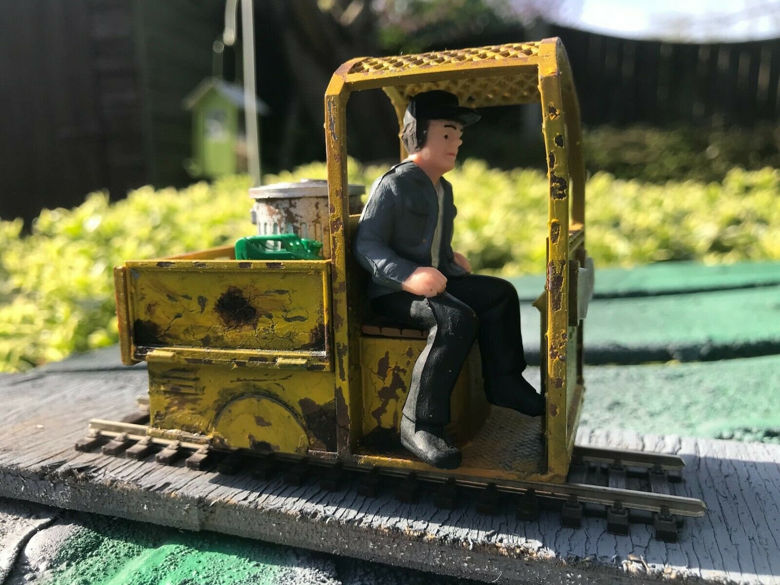 GN15 - Solva Diesel Inspection and Maintenance Loco - Uses a Tenshodo ...