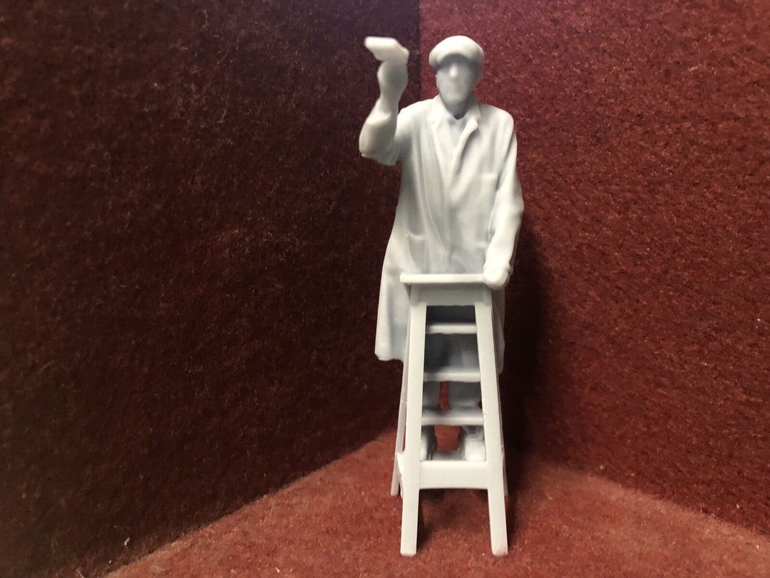 G-scale Figure Painting on Ladder - 3D Scan of a Real Person - M095 ...