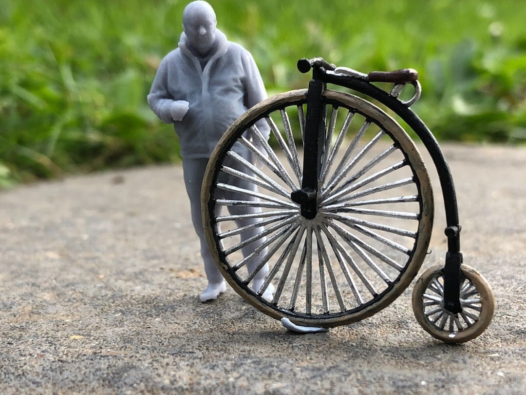 1:43 Scale O Gauge Model Railway Penny Farthing Model Double Pack - Etsy