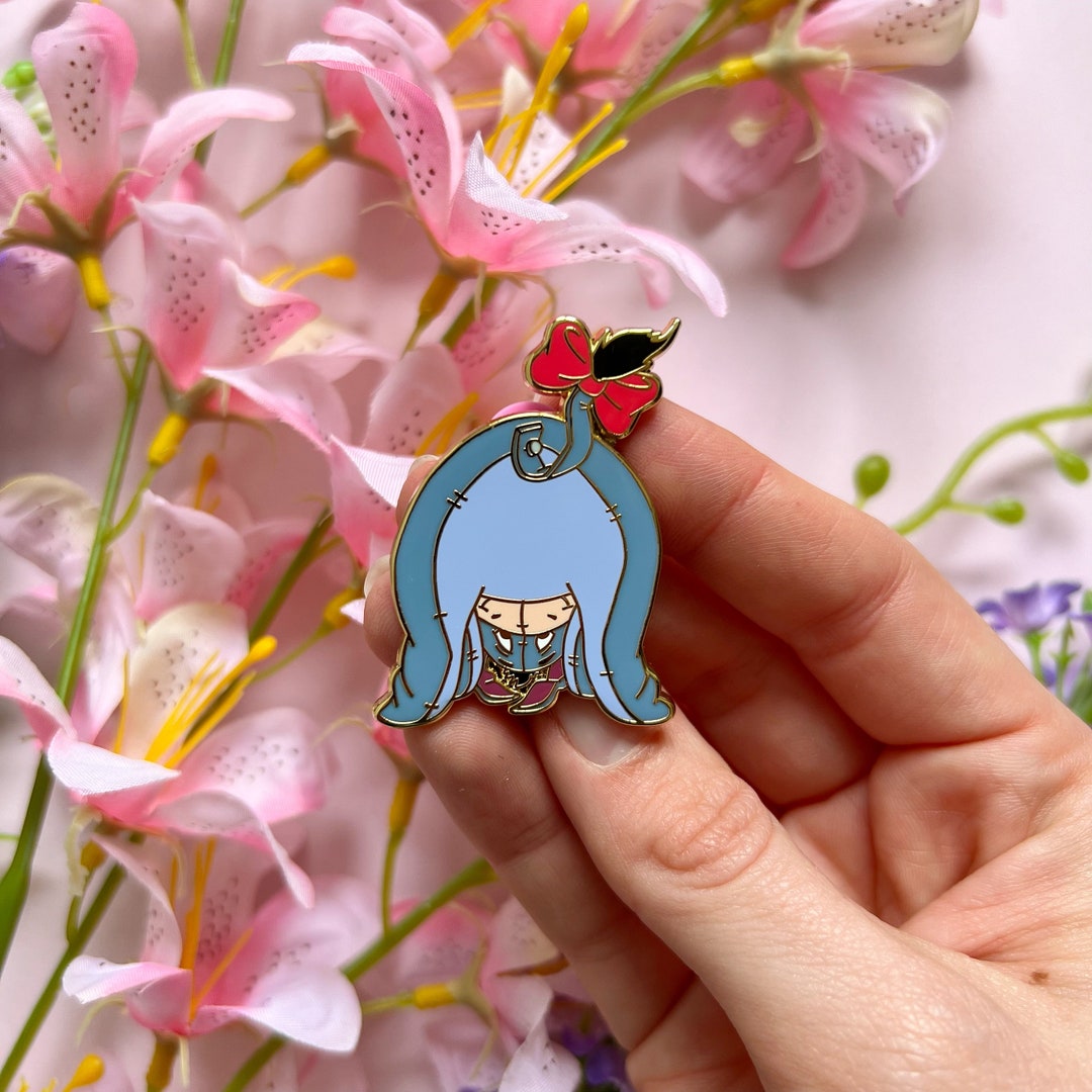 ENAMEL PIN EEYORE // Disney Inspired Winnie the Pooh Disneyland ...