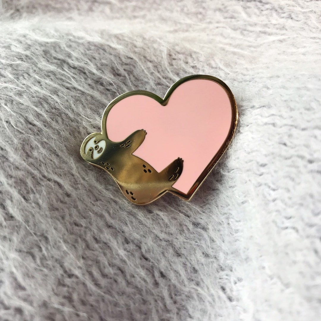 SLOTH ENAMEL PIN Gold Plated Hard - Valentine Love Sloths Lapel Pin ...