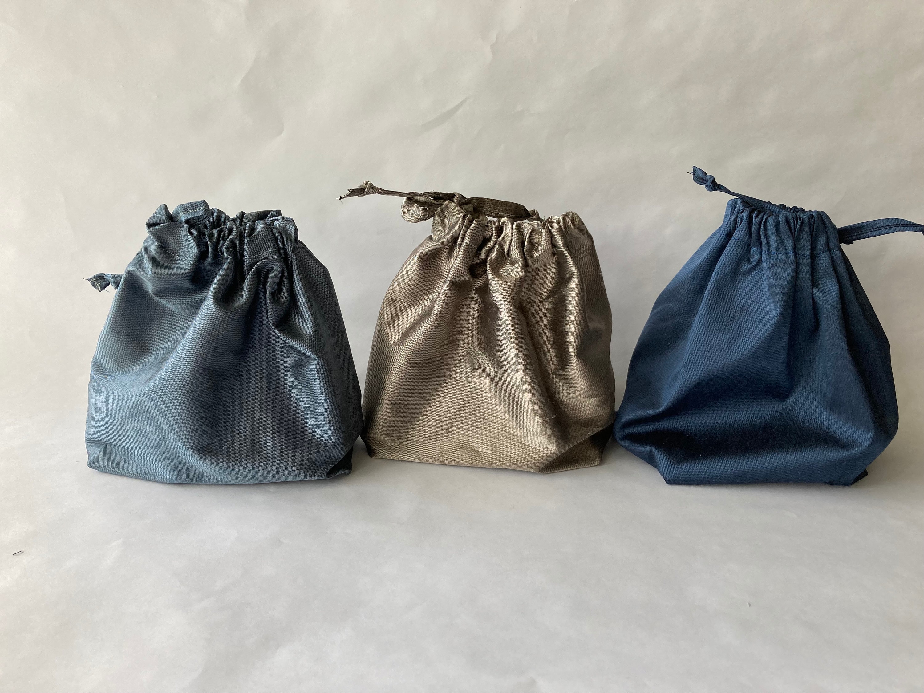 Pure Silk LARGE Drawstring Bags 5 Pc Set - Etsy