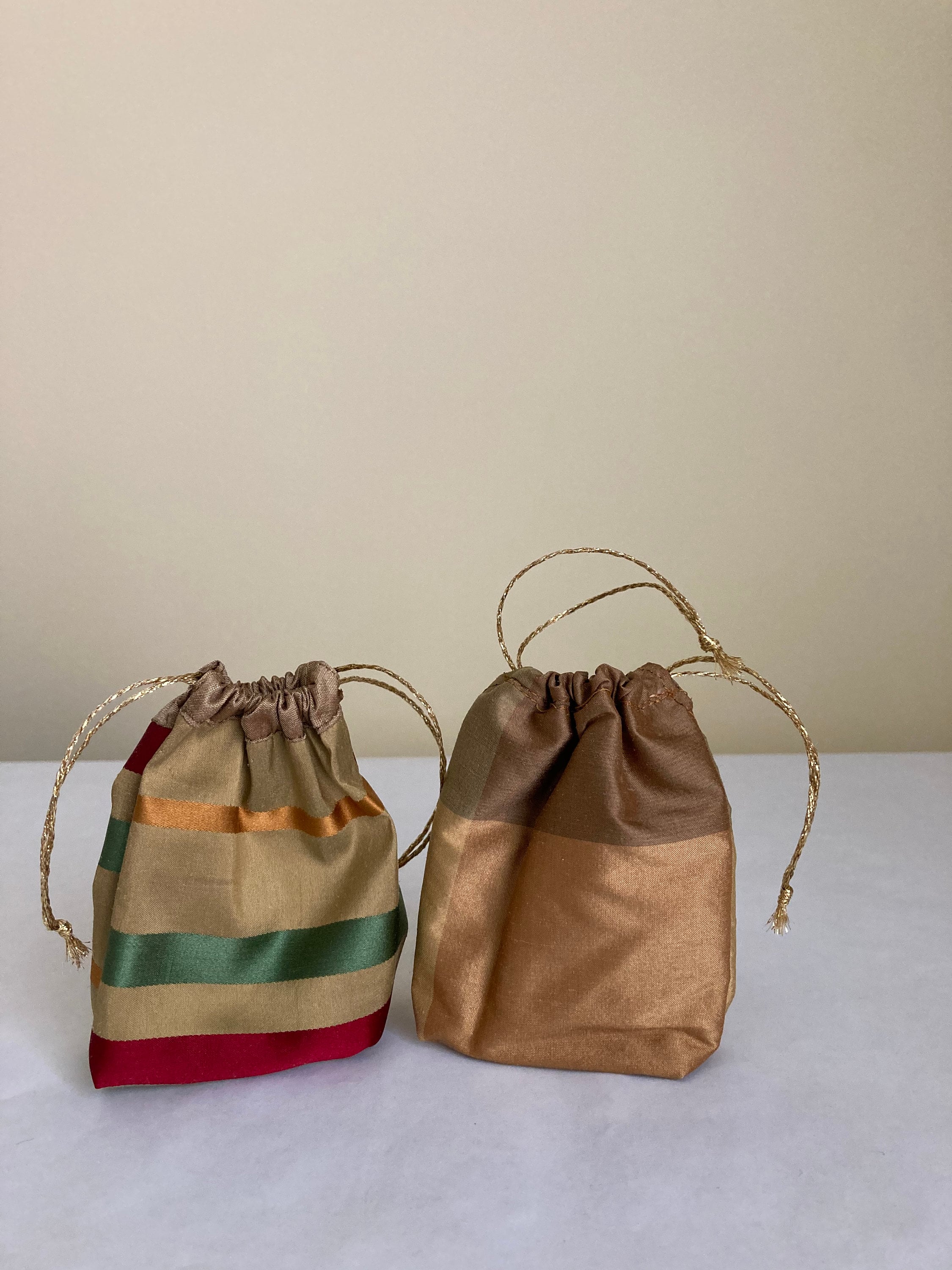 Pure Silk MEDIUM Drawstring Bags 5 Pc Set - Etsy