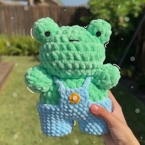 Crochet Baby Frog in Overalls Plushie PATTERN - Etsy