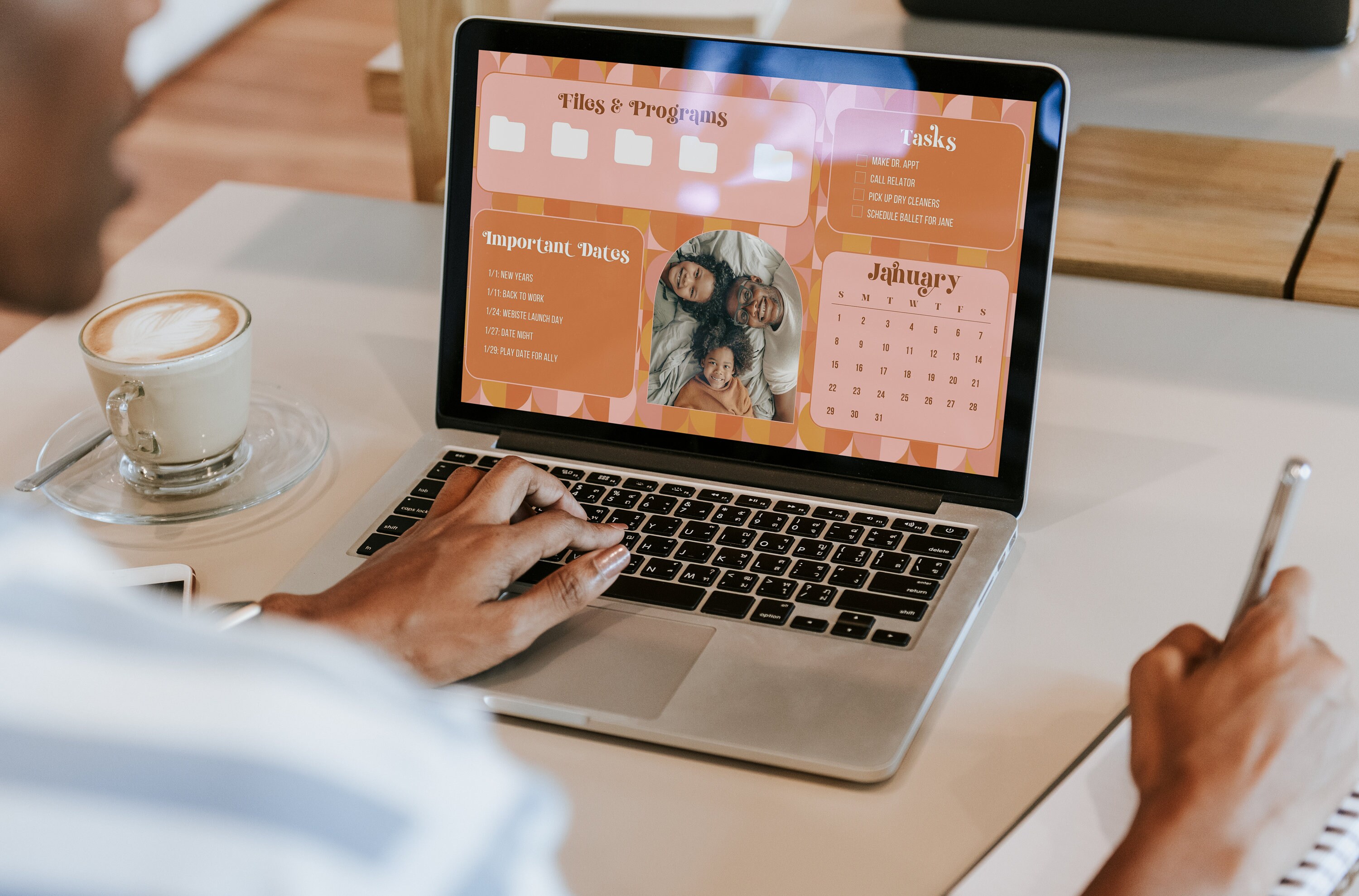 12 Calendar 2023 Retro Desktop Wallpaper 70's Vintage Laptop Organizer ...