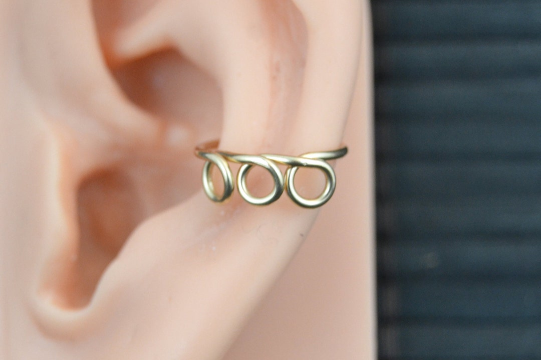 Triple Loop Conch Earring - Conch Jewelry - 16g 18g 20g Conch Hoop ...