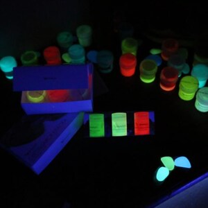Glow in the dark ART paintBOX 8 pcs Luminous Fluorescent | Etsy
