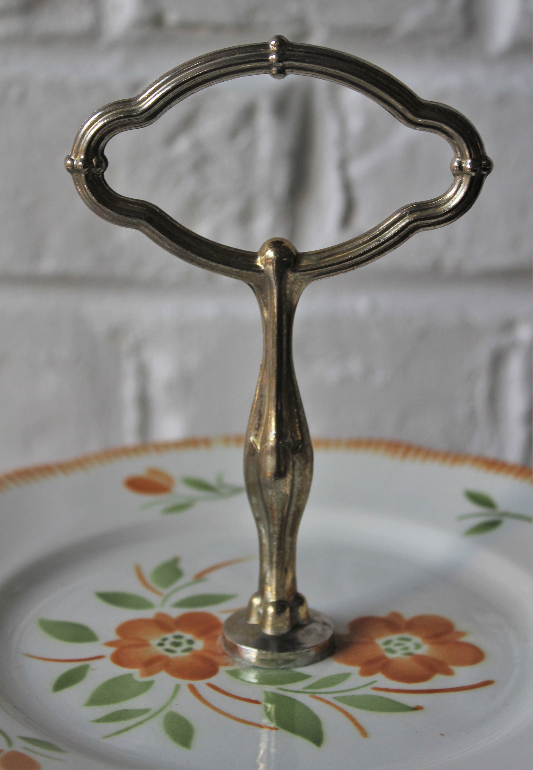 Servant or display stand in white porcelain with floral decoration 2 ...