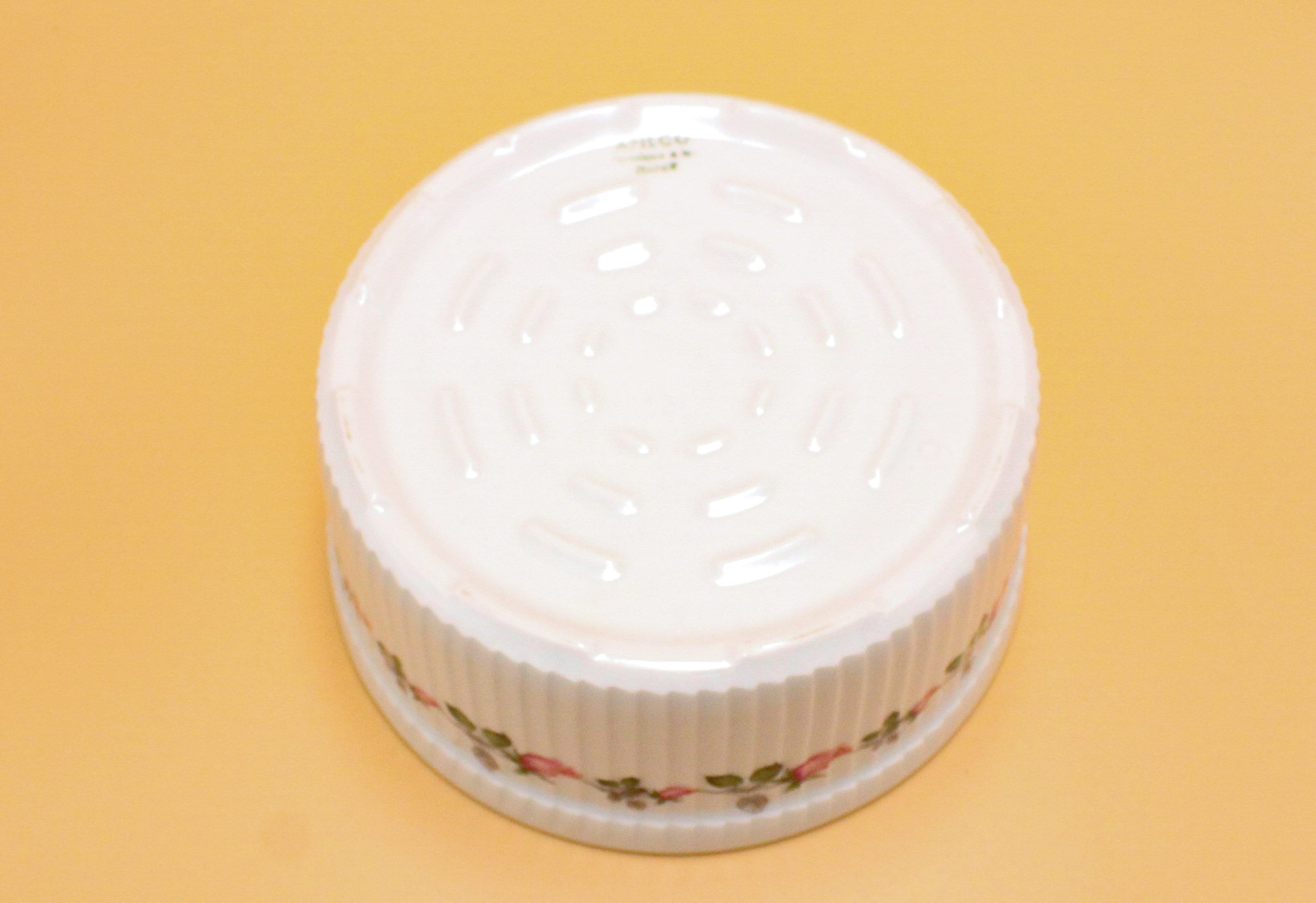 SOUFFLE DISH Apilco vintage porcelain garland of pink roses