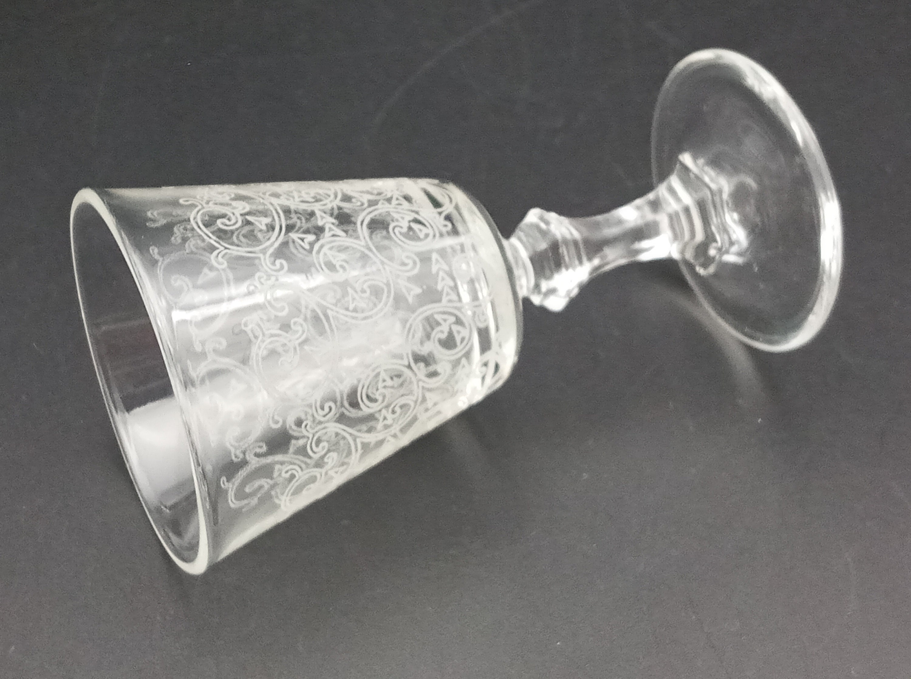 6 small luminarc Rivoli vintage Liquor GLASSES France