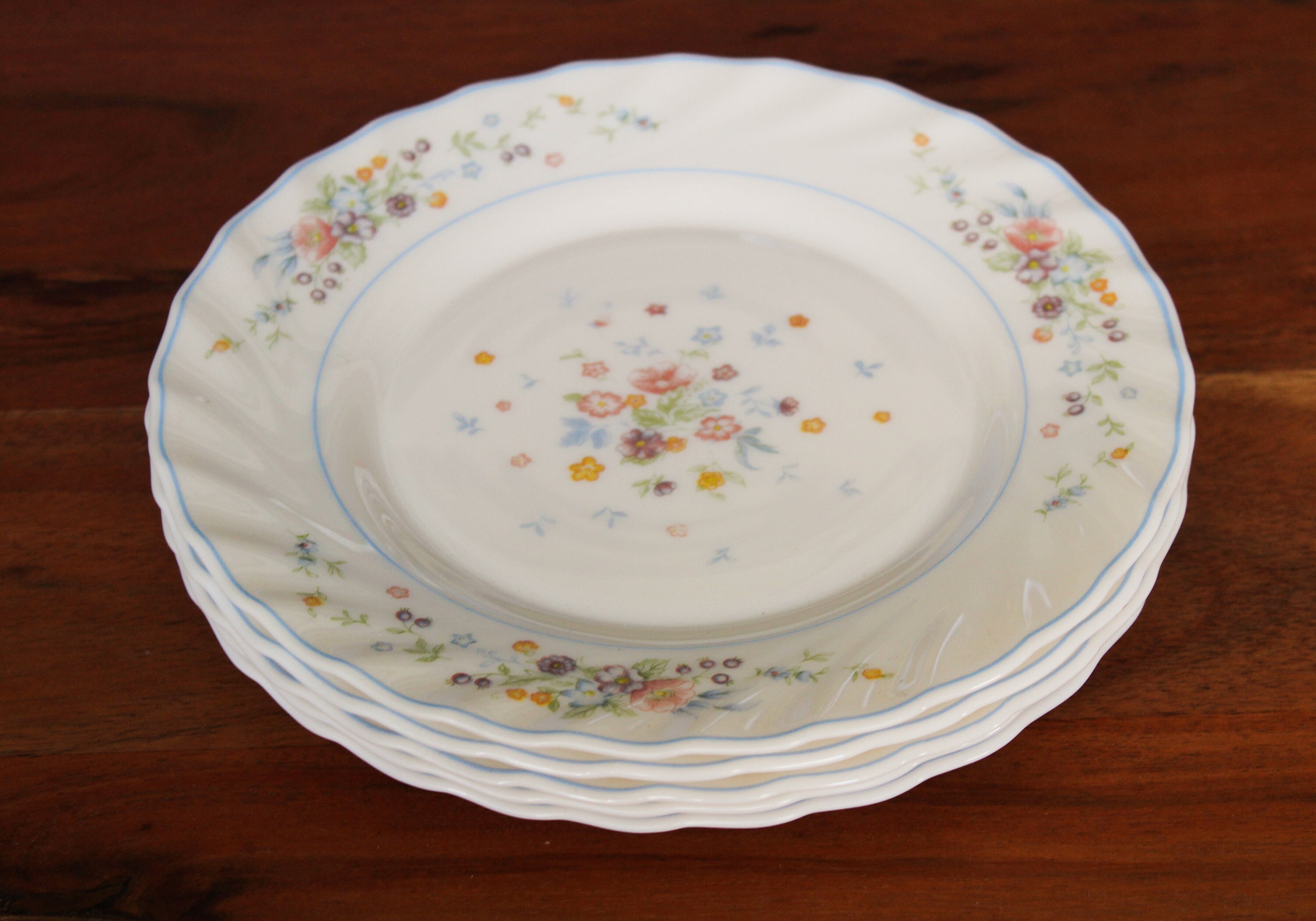 5 PLATS to french opaline dessert arcopal Victoria motif