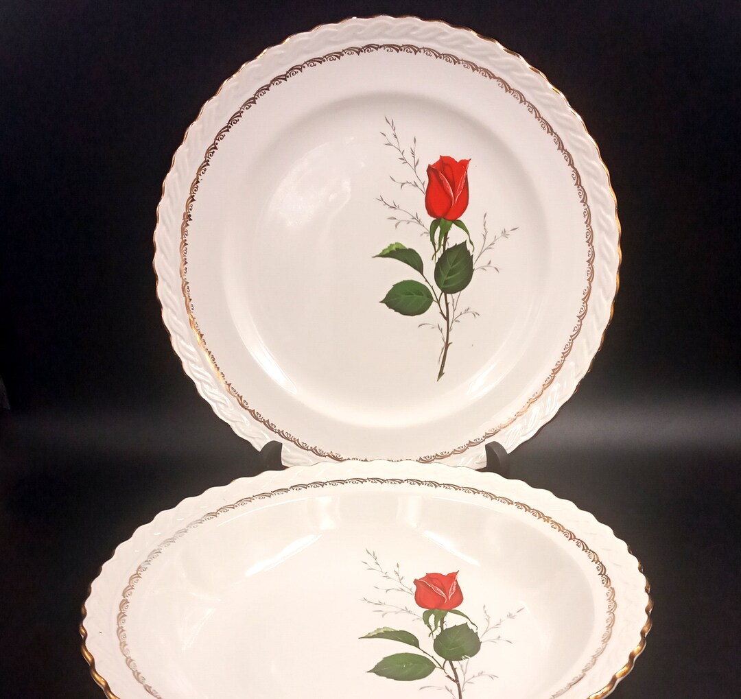 ROUND DISH in Porcelain With Red Rose Pattern, Faïencerie De Saint ...
