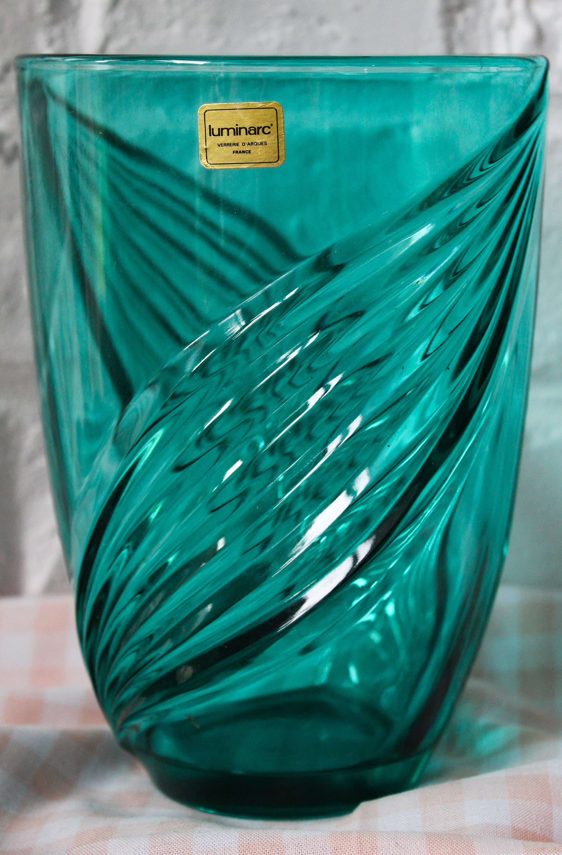 Beautiful turquoise blue VASE in vintage Luminarc glass