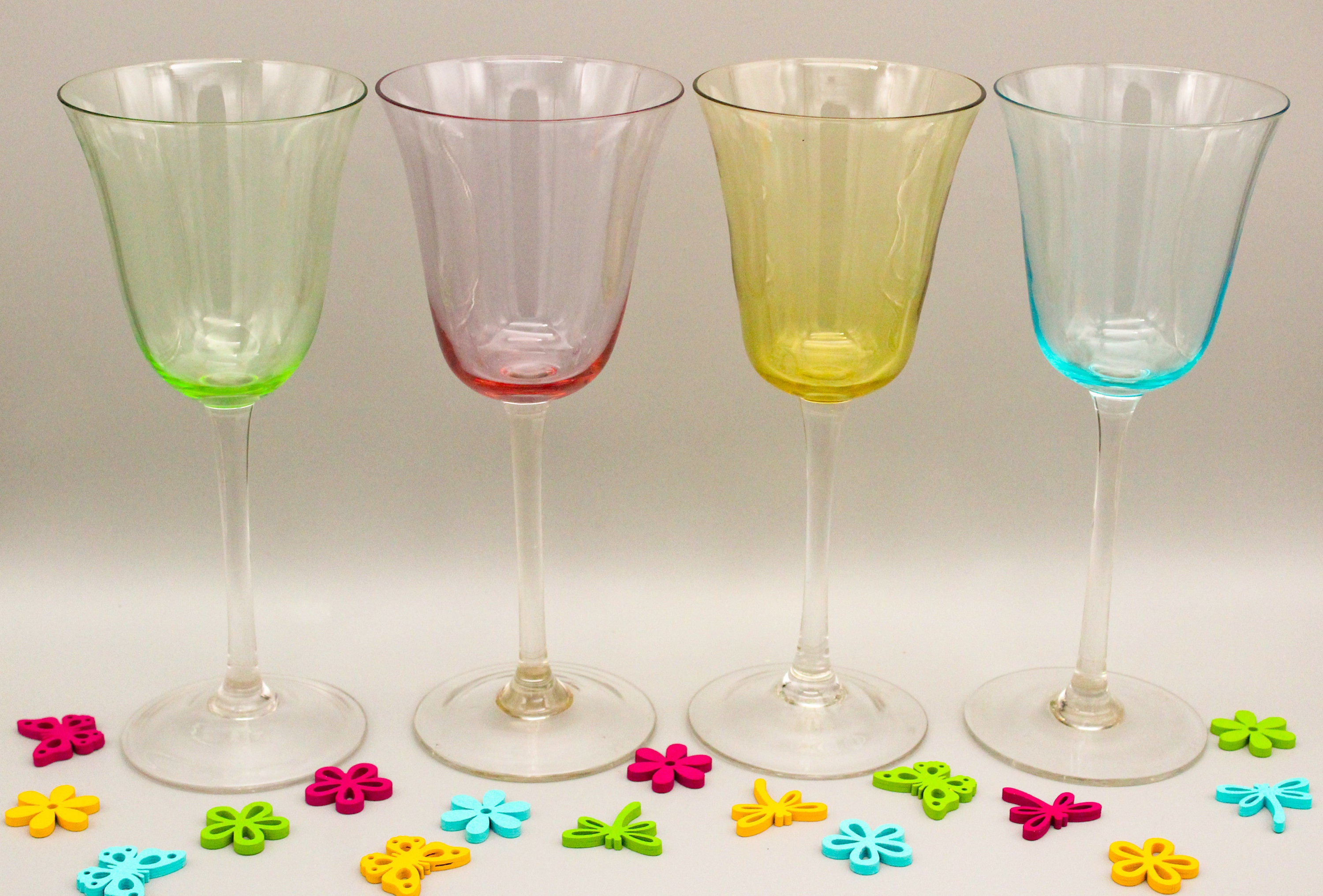 Beautiful multicolored GLASSES, 4 colored glasses on vintage stand