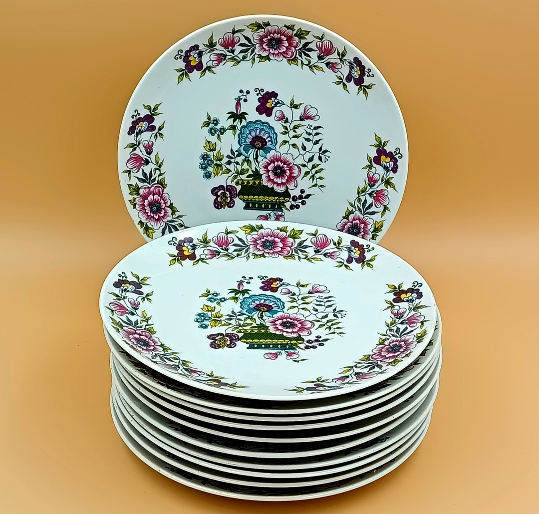 11 DESSERT PLATES Saxon Porcelain Vintage Floral Pattern Winterling ...
