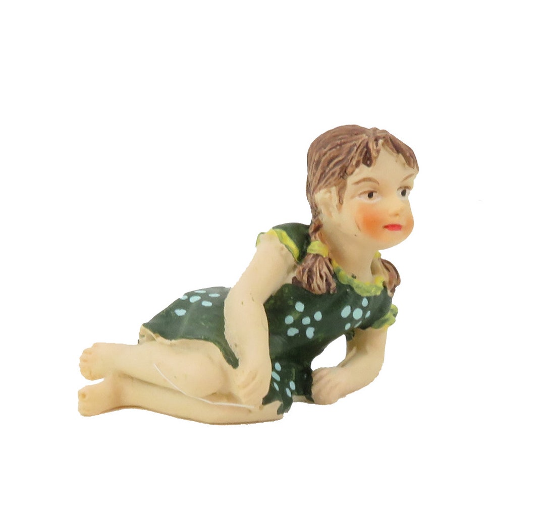 Dolls House Little Girl Lying Down Green Dress 1:12 People Resin Modern ...