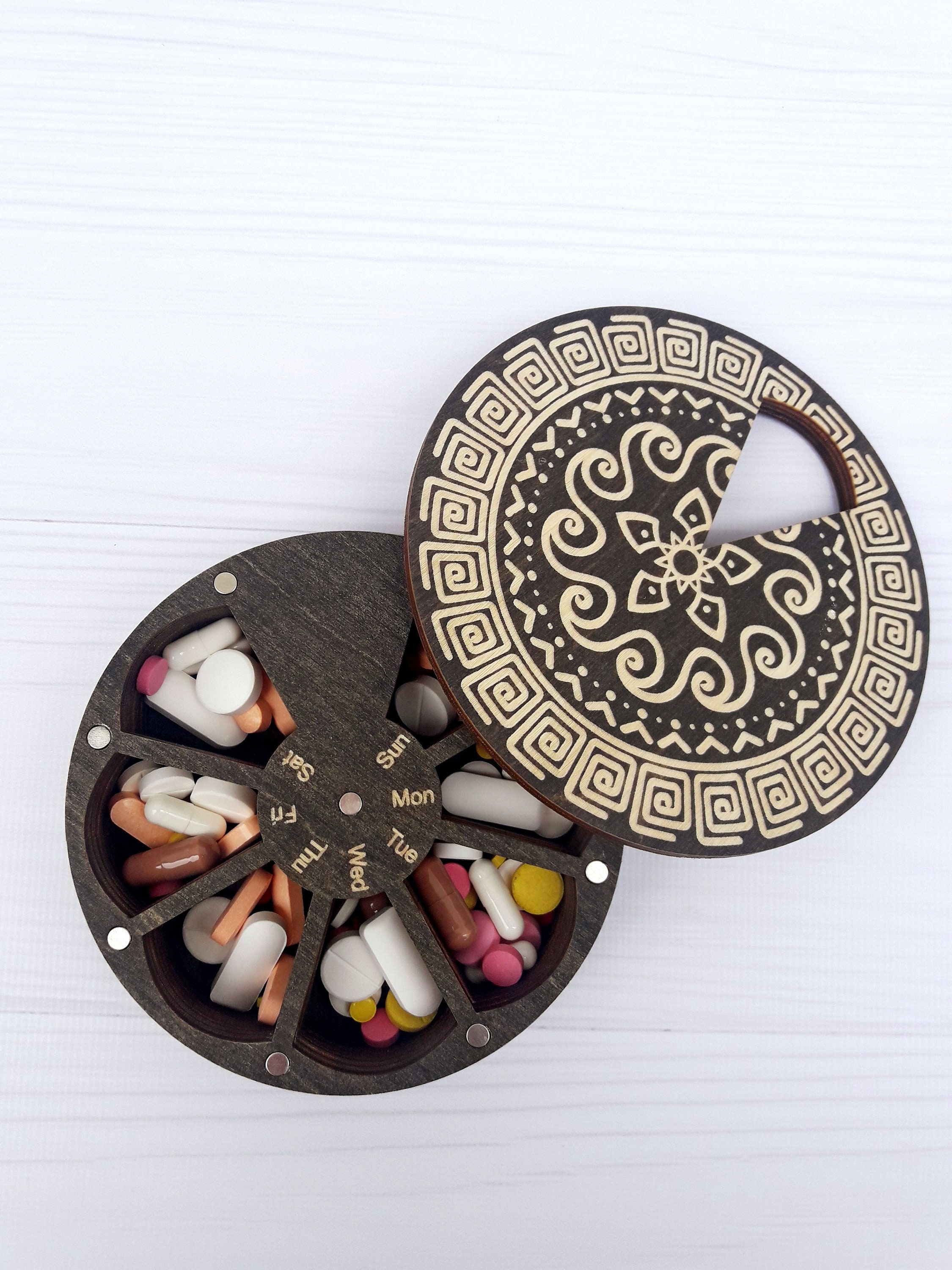 Large pill box 7 day Pill organizer for large pills Wood pill | Etsy