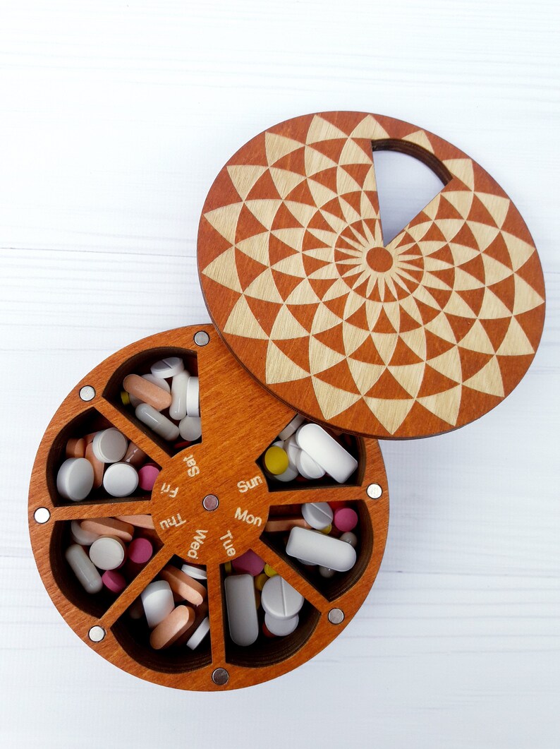 Large 7-day Wooden Pill Organizer, Magnetic Pill Case, Weekly ...