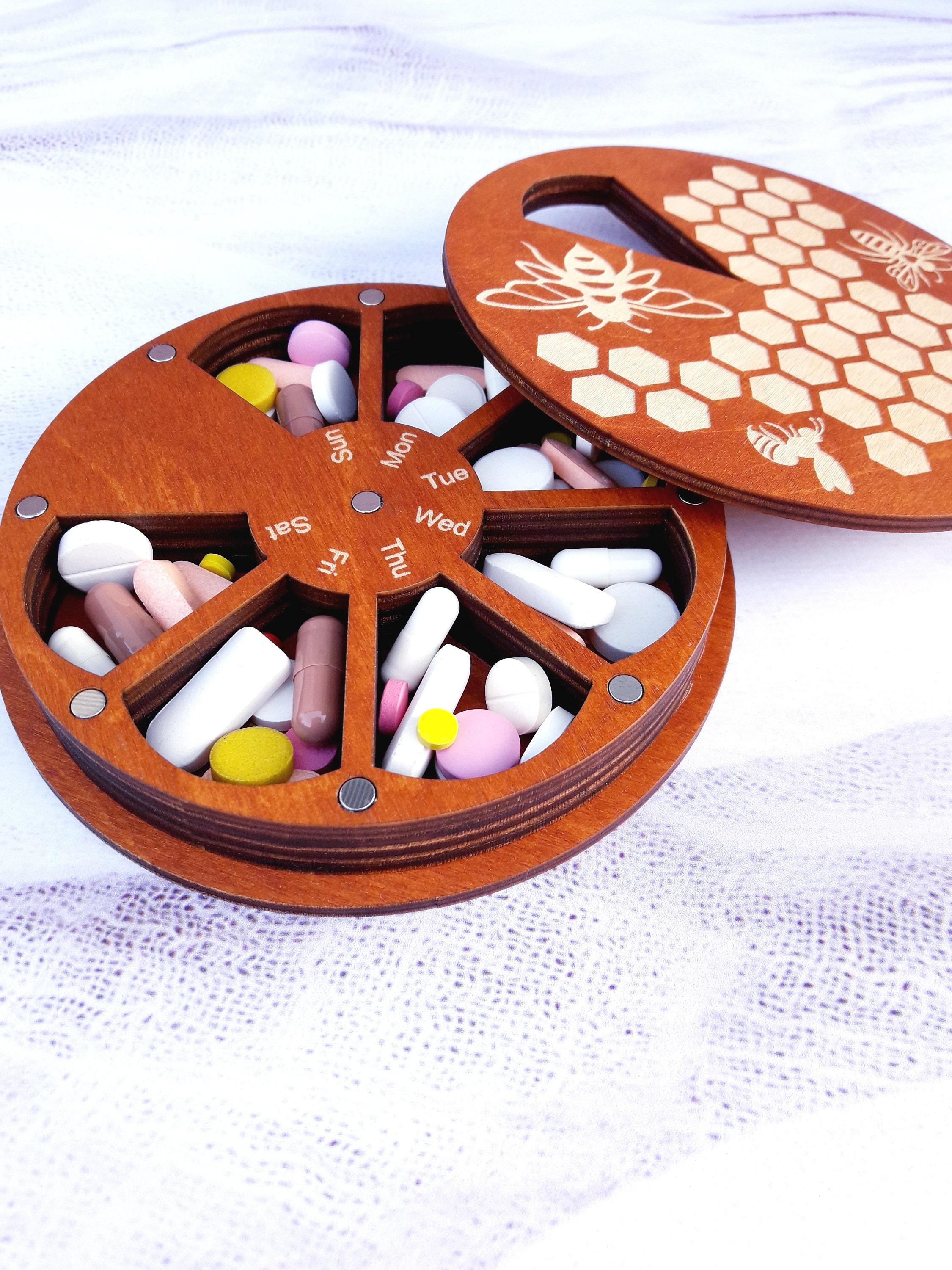 Decorative pill box 7 day Pill box bees Cute pill case Wooden | Etsy