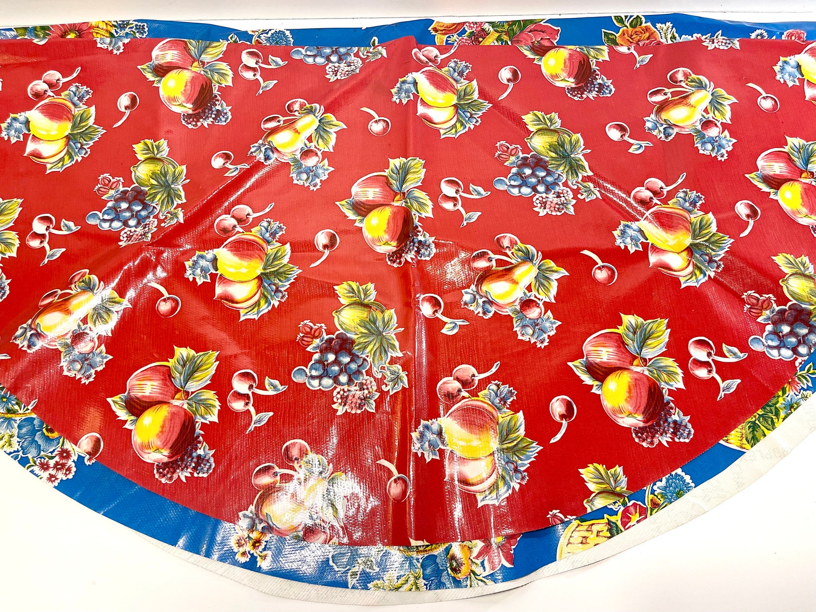 Vintage 1960s Oil Cloth Round Tablecloths, Marked Charoplex, Red ...