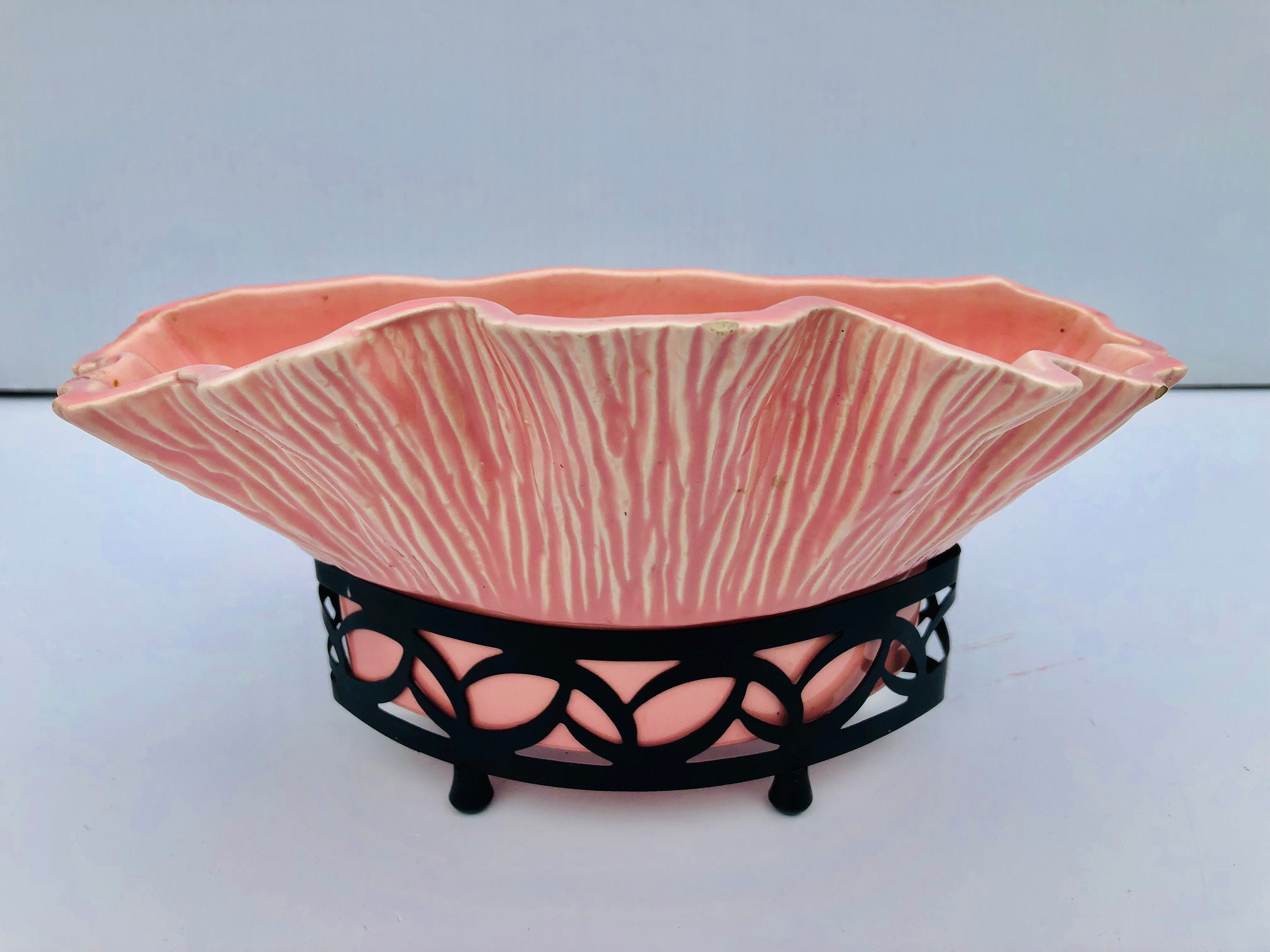 Vintage Pink Pottery Planter, MCM Miramar, Metal Filigree Stand - Etsy
