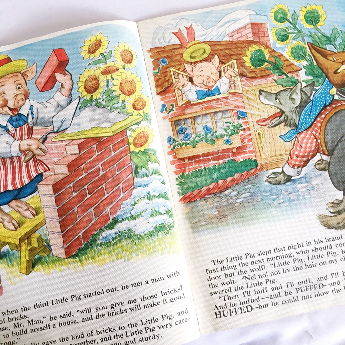 VINTAGE | the Three Little Pigs Yellow Hardback Book - Etsy