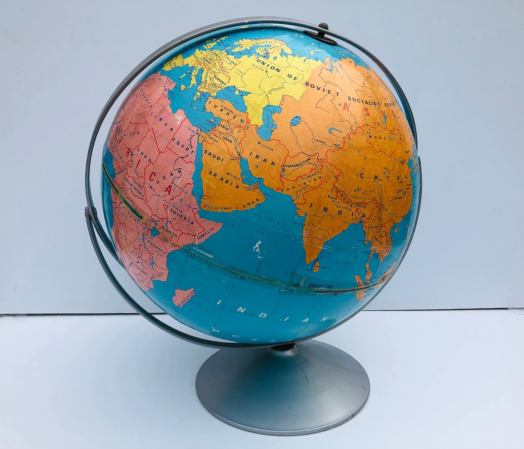 Vintage World Globe, Large Modern School Continents Globe Series Table ...